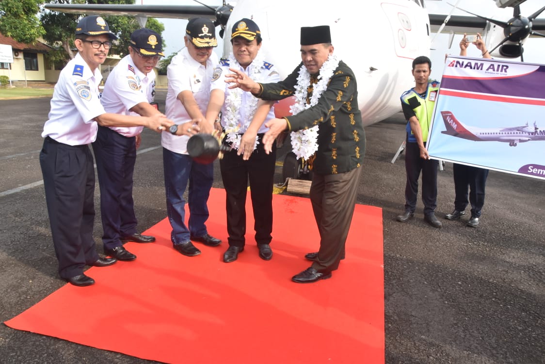 Penerbangan Nam Air Semarang-Karimunjawa Diluncurkan – Pemerintah ...