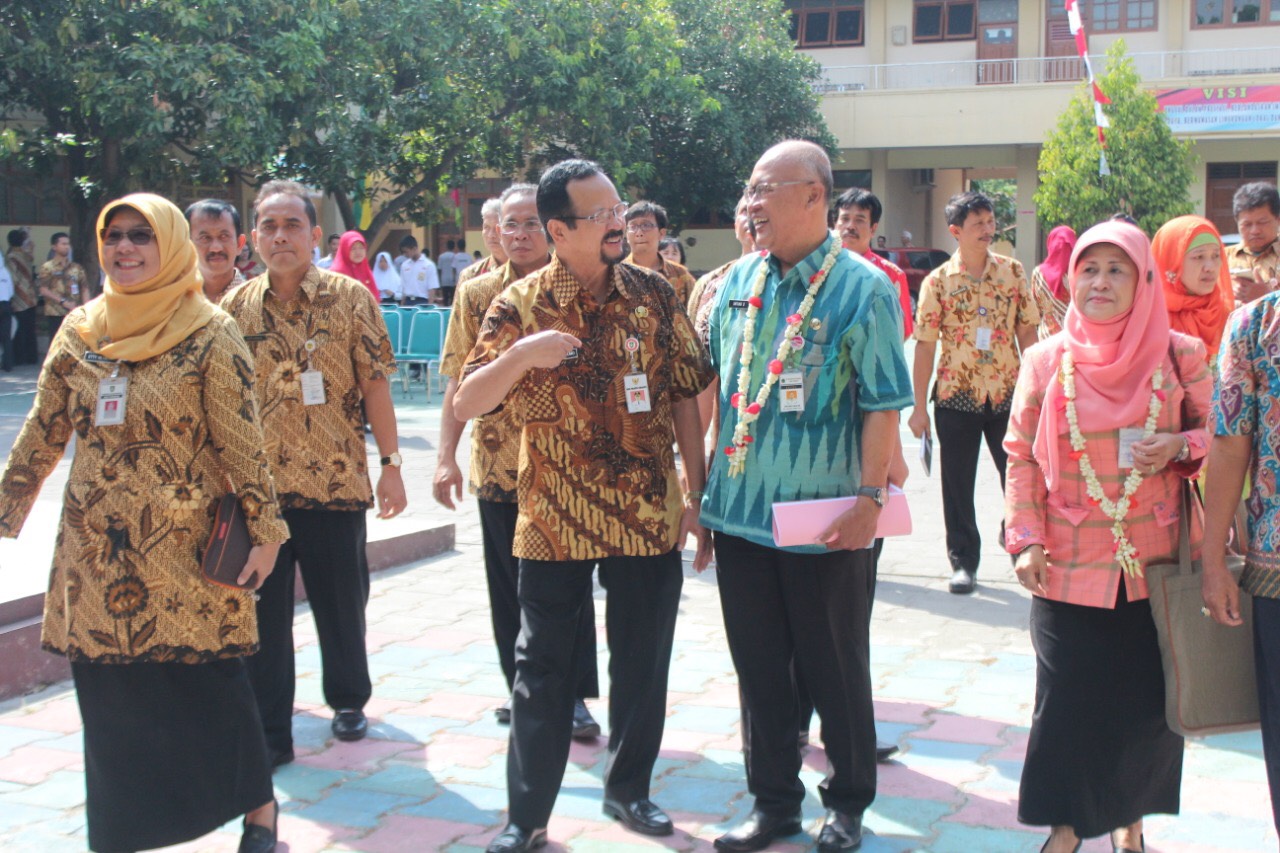 Wakil Walikota Terima Tim Penilai Sekolah Sehat Tingkat Provinsi Jawa ... Wakil Walikota Terima Tim Penilai Sekolah Sehat Tingkat Provinsi Jawa ...