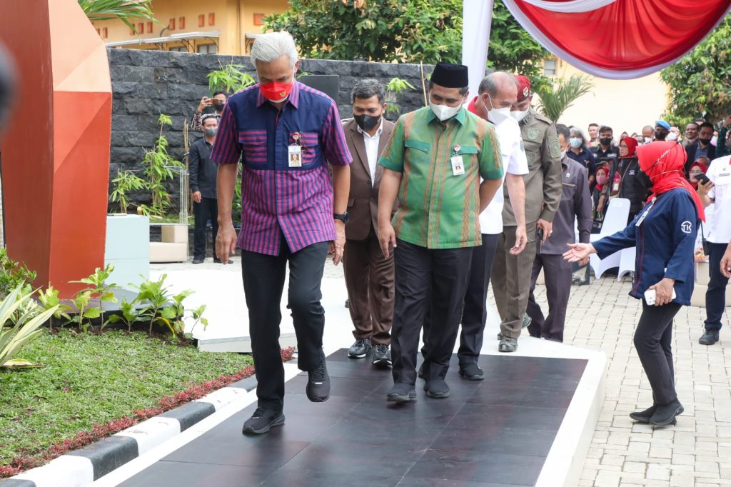 Diresmikan, Pusat Data Jateng Jadi yang Pertama di Indonesia ...