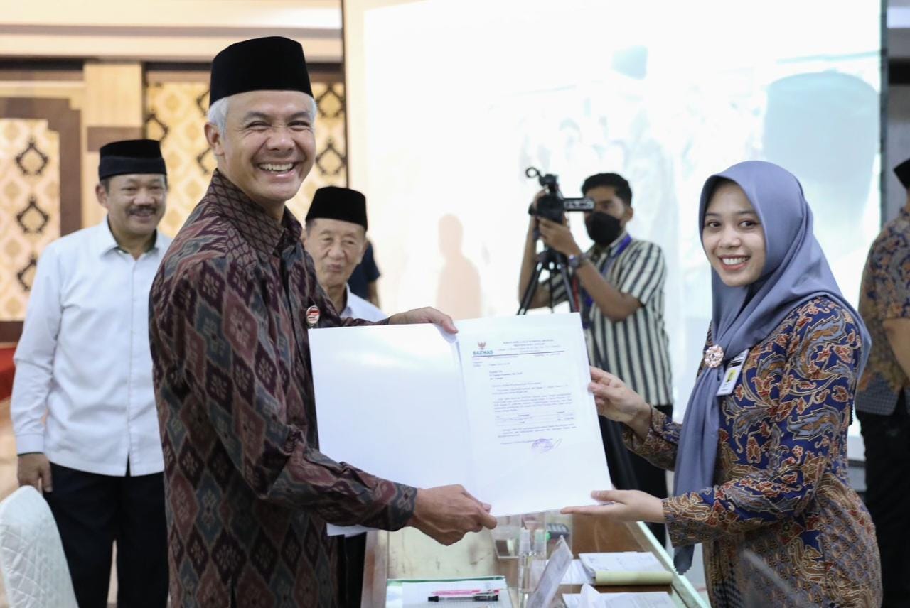 Penerimaan Zakat Baznas Jateng pada 2023 Diprediksi Capai Rp100 M ... Penerimaan Zakat Baznas Jateng pada 2023 Diprediksi Capai Rp100 M ...