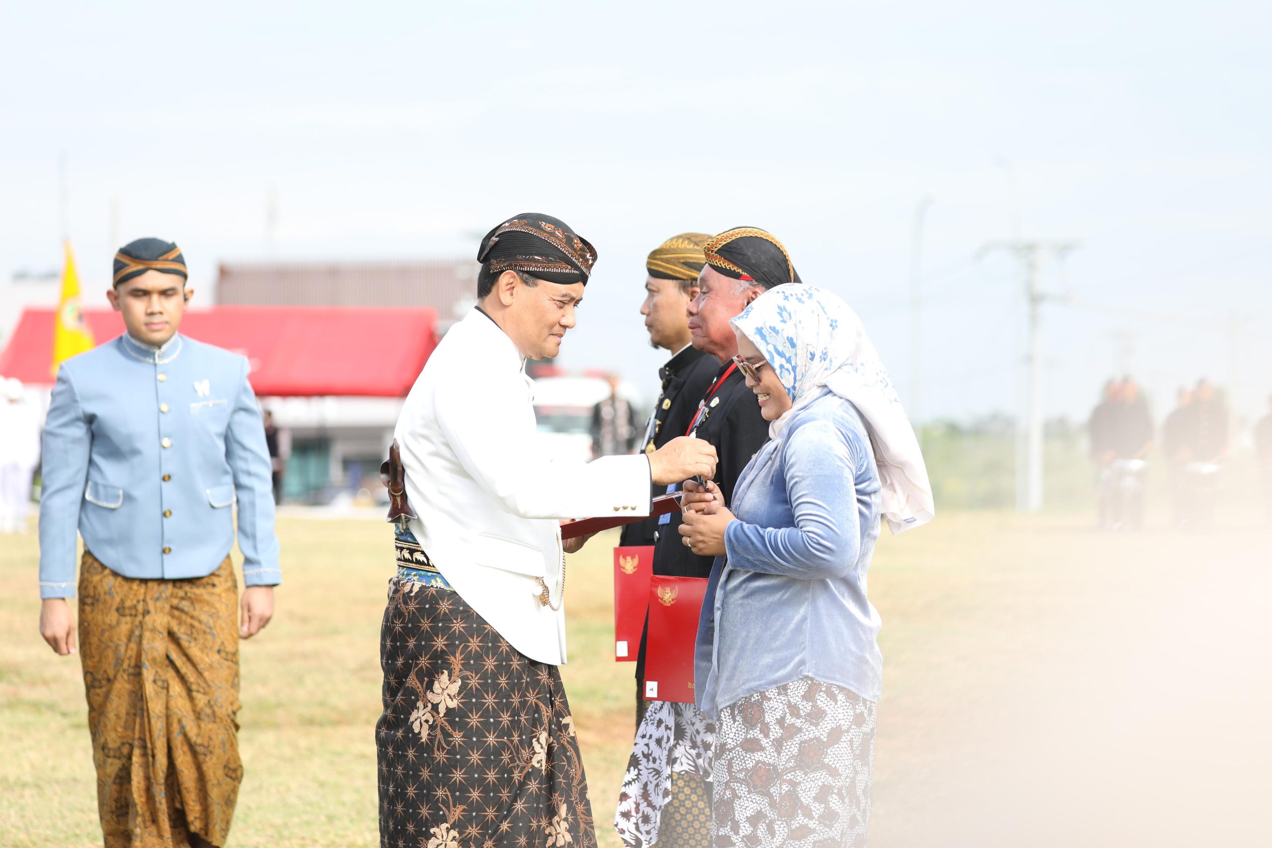 Pimpin Upacara Hari Jadi ke-80, Gubernur Luthfi Bangga Jateng Torehkan ...