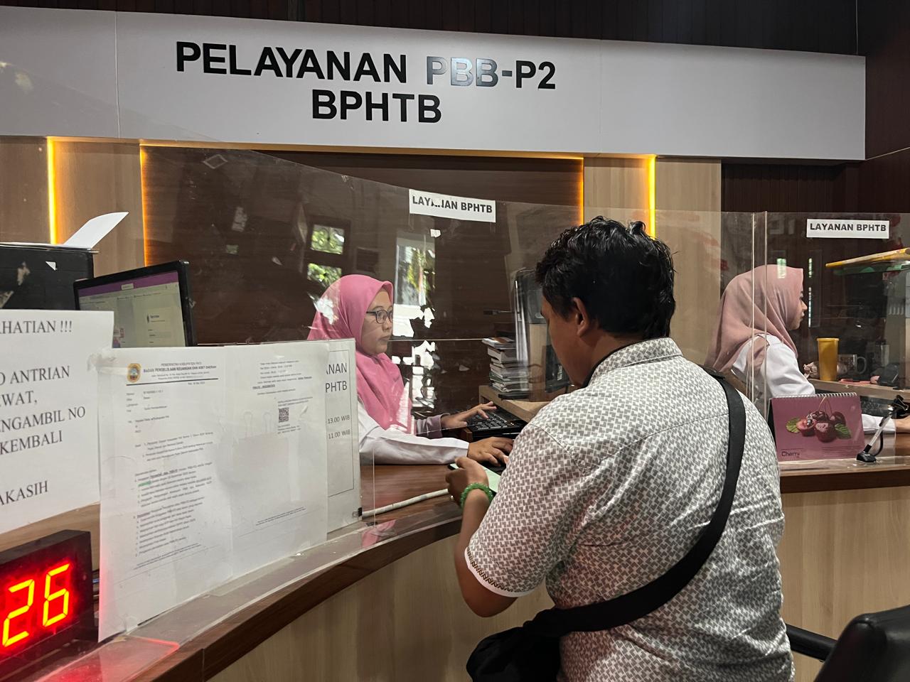 Pelayanan Publik di Pati Berjalan Normal, Warga: Tidak Ada Hambatan ...